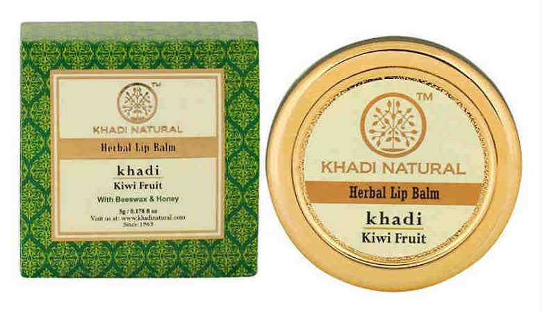 22 Best Lip Balms In India For Dry And Chapped Lips (With Prices)